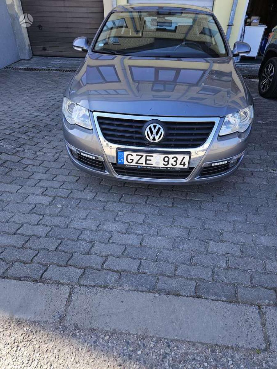 Pelēks Volkswagen Passat 2006 Kauņa, ar dzinēja tilpumu 1.97 L un nobraukumu 249 tūkst. km par 2250 €, foto 1 vietnē AUTOMOTO.COM.LV