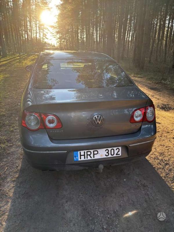 Pelēks Volkswagen Passat 2007 Viļņa, ar dzinēja tilpumu 1.90 L un nobraukumu 339 tūkst. km par 1400 €, foto 7 vietnē AUTOMOTO.COM.LV