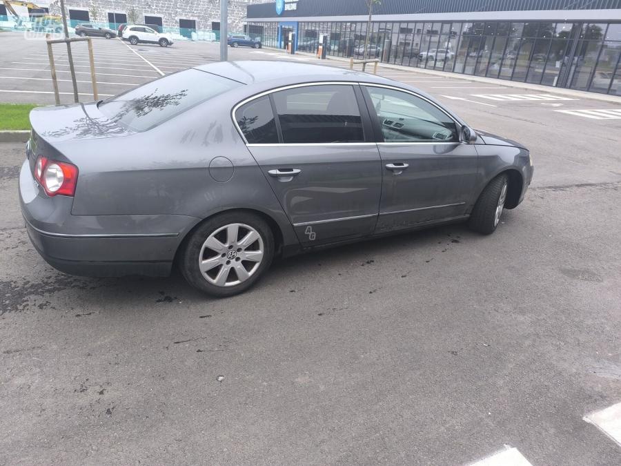 Grey Volkswagen Passat 2007 in Kaunas, with an engine capacity of 2.00 L and mileage of 398 thousand km for 950 €, photo 6 on AUTOMOTO.COM.LV