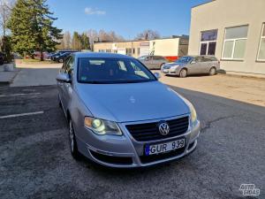 Grey Volkswagen Passat 2008 in Klaipeda, with an engine capacity of 2.00 L and mileage of 310 thousand km for 1150 €, photo 4 on AUTOMOTO.COM.LV