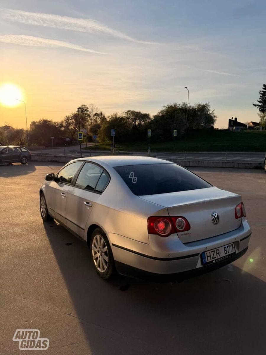 Grey Volkswagen Passat 2008 in Kaunas, with an engine capacity of 1.90 L and mileage of 420 thousand km for 999 €, photo 7 on AUTOMOTO.COM.LV