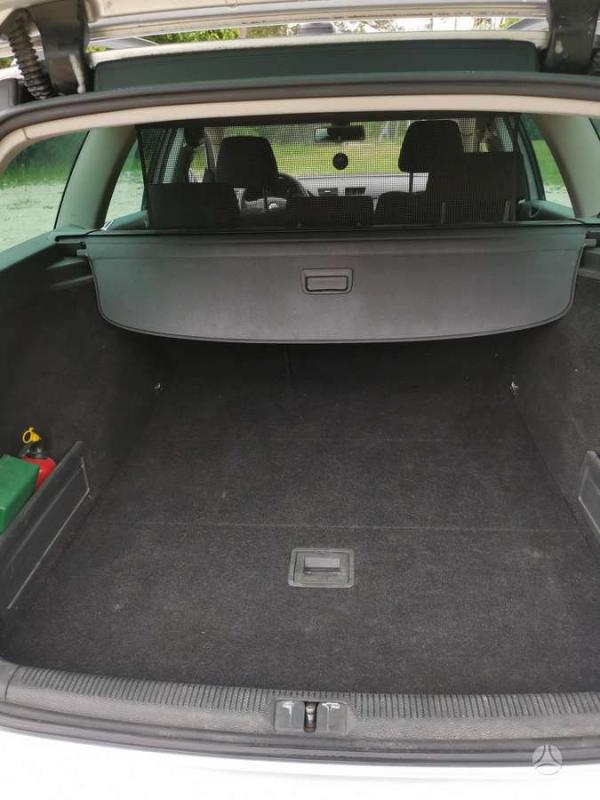 Grey Volkswagen Passat 2008 in Kaunas, with an engine capacity of 1.97 L and mileage of 333 thousand km for 1450 €, photo 9 on AUTOMOTO.COM.LV