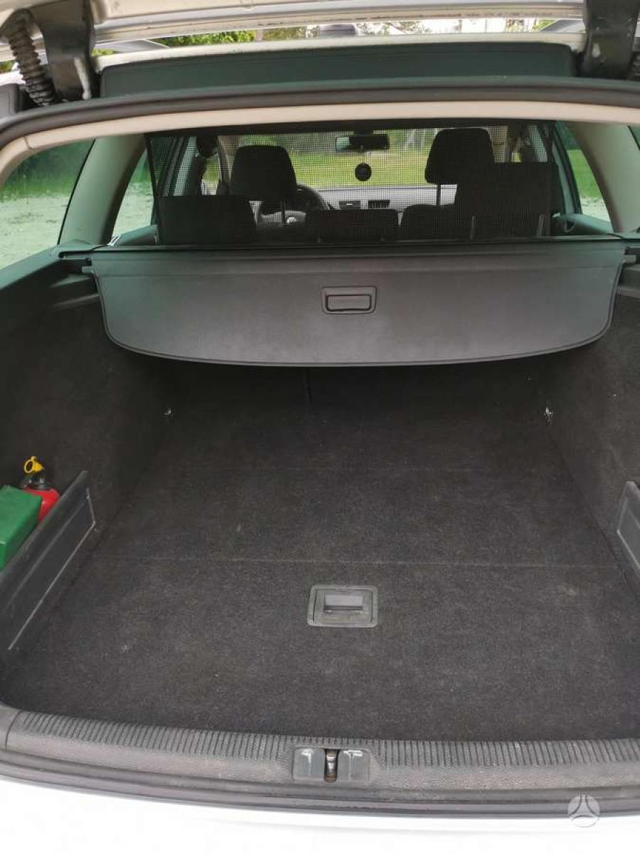 Pelēks Volkswagen Passat 2008 Kauņa, ar dzinēja tilpumu 1.97 L un nobraukumu 333 tūkst. km par 1450 €, foto 10 vietnē AUTOMOTO.COM.LV