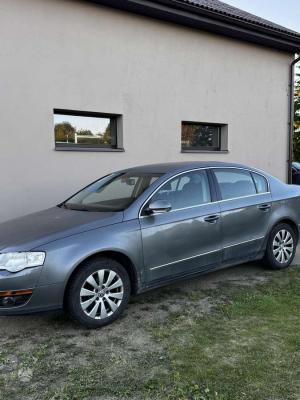 Pelēks Volkswagen Passat 2008 Kretinga, ar dzinēja tilpumu 1.90 L un nobraukumu 443 tūkst. km par 1200 €, foto 4 vietnē AUTOMOTO.COM.LV