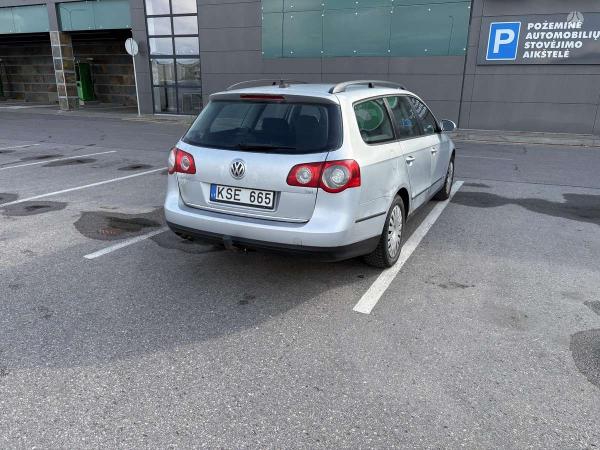 Grey Volkswagen Passat 2008 in Vilnius, with an engine capacity of 1.90 L and mileage of 327 thousand km for 1000 €, photo 3 on AUTOMOTO.COM.LV