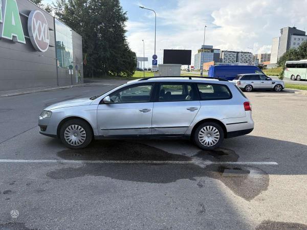 Grey Volkswagen Passat 2008 in Vilnius, with an engine capacity of 1.90 L and mileage of 327 thousand km for 1000 €, photo 5 on AUTOMOTO.COM.LV