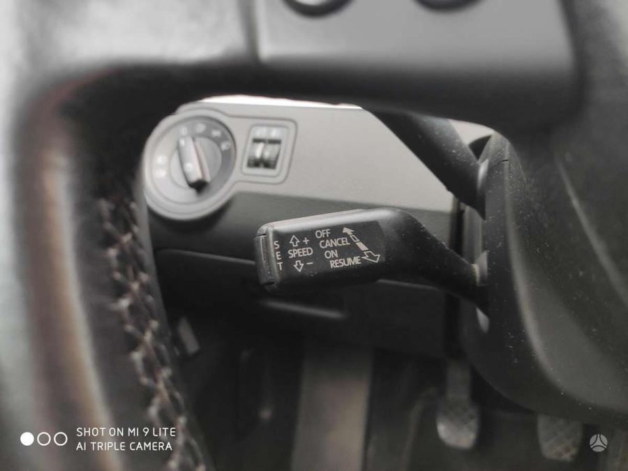 Grey Volkswagen Passat 2008 in Vilnius, with an engine capacity of 2.00 L and mileage of 230 thousand km for 4950 €, photo 5 on AUTOMOTO.COM.LV