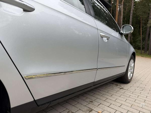 Pelēks Volkswagen Passat 2009 Viļņa, ar dzinēja tilpumu 1.90 L un nobraukumu 260 tūkst. km par 2800 €, foto 9 vietnē AUTOMOTO.COM.LV