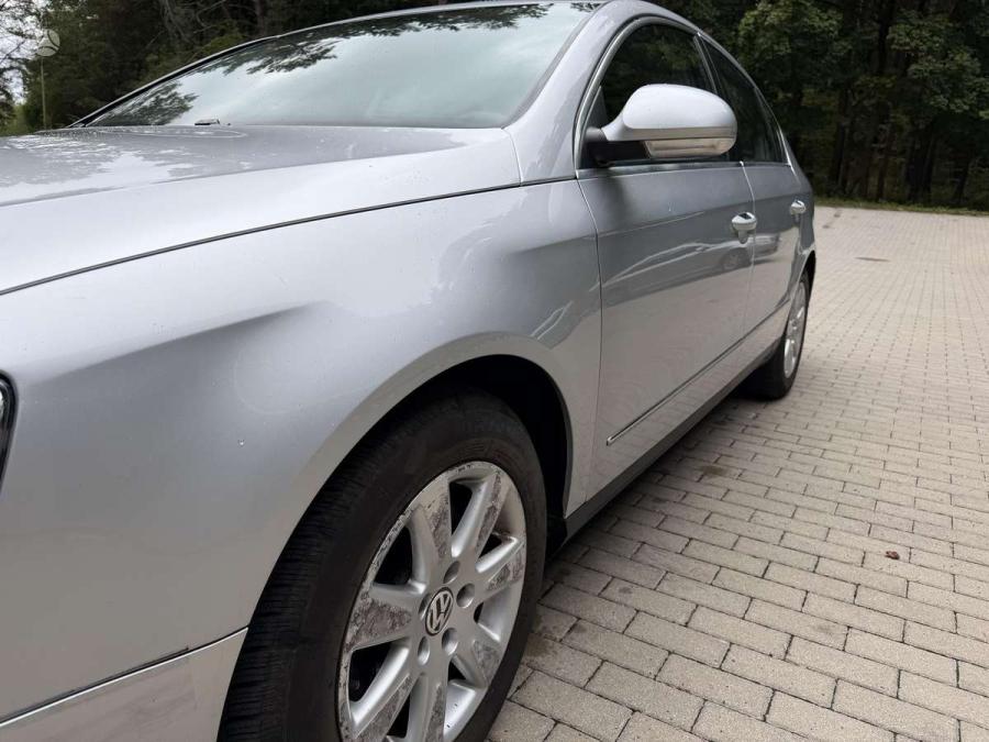 Grey Volkswagen Passat 2009 in Vilnius, with an engine capacity of 1.90 L and mileage of 260 thousand km for 2800 €, photo 12 on AUTOMOTO.COM.LV