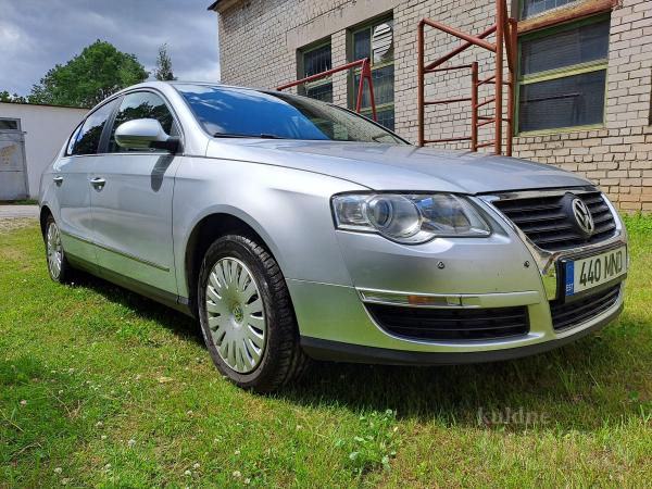 Pelēks Volkswagen Passat 2010 Peltsamā, ar dzinēja tilpumu 0.00 L un nobraukumu 133 tūkst. km par 4450 €, foto 4 vietnē AUTOMOTO.COM.LV