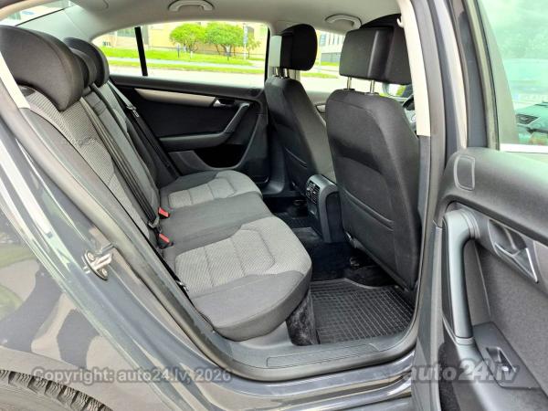 Pelēks Volkswagen Passat 2011 Tallina, ar dzinēja tilpumu 1.40 L un nobraukumu 230 tūkst. km par 5490 €, foto 6 vietnē AUTOMOTO.COM.LV