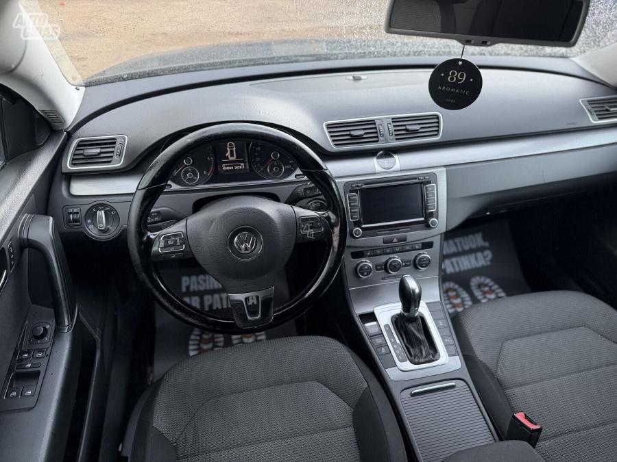 Pelēks Volkswagen Passat 2011 Viļņa, ar dzinēja tilpumu 2.00 L un nobraukumu 450 tūkst. km par 3550 €, foto 21 vietnē AUTOMOTO.COM.LV