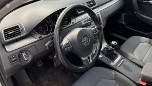 Pelēks Volkswagen Passat 2011 Marijampole, ar dzinēja tilpumu 1.97 L un nobraukumu 226 tūkst. km par 3490 €, foto 5 vietnē AUTOMOTO.COM.LV