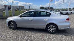 Pelēks Volkswagen Passat 2011 Marijampole, ar dzinēja tilpumu 1.97 L un nobraukumu 226 tūkst. km par 3490 €, foto 9 vietnē AUTOMOTO.COM.LV