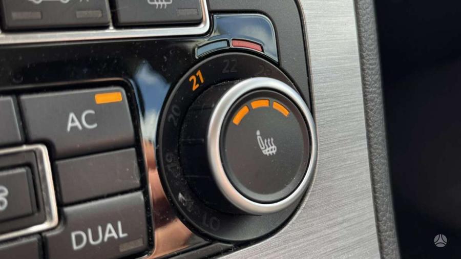 Pelēks Volkswagen Passat 2011 Marijampole, ar dzinēja tilpumu 1.97 L un nobraukumu 226 tūkst. km par 3490 €, foto 21 vietnē AUTOMOTO.COM.LV