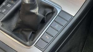 Pelēks Volkswagen Passat 2011 Marijampole, ar dzinēja tilpumu 1.97 L un nobraukumu 226 tūkst. km par 3490 €, foto 36 vietnē AUTOMOTO.COM.LV