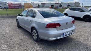 Pelēks Volkswagen Passat 2011 Marijampole, ar dzinēja tilpumu 2.00 L un nobraukumu 226 tūkst. km par 3490 €, foto 7 vietnē AUTOMOTO.COM.LV