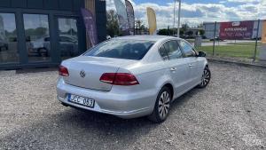 Pelēks Volkswagen Passat 2011 Marijampole, ar dzinēja tilpumu 2.00 L un nobraukumu 226 tūkst. km par 3490 €, foto 8 vietnē AUTOMOTO.COM.LV