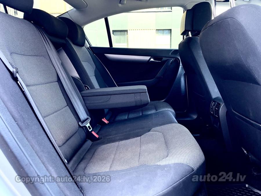 Pelēks Volkswagen Passat 2011 Tartu, ar dzinēja tilpumu 1.80 L un nobraukumu 271 tūkst. km par 3399 €, foto 8 vietnē AUTOMOTO.COM.LV