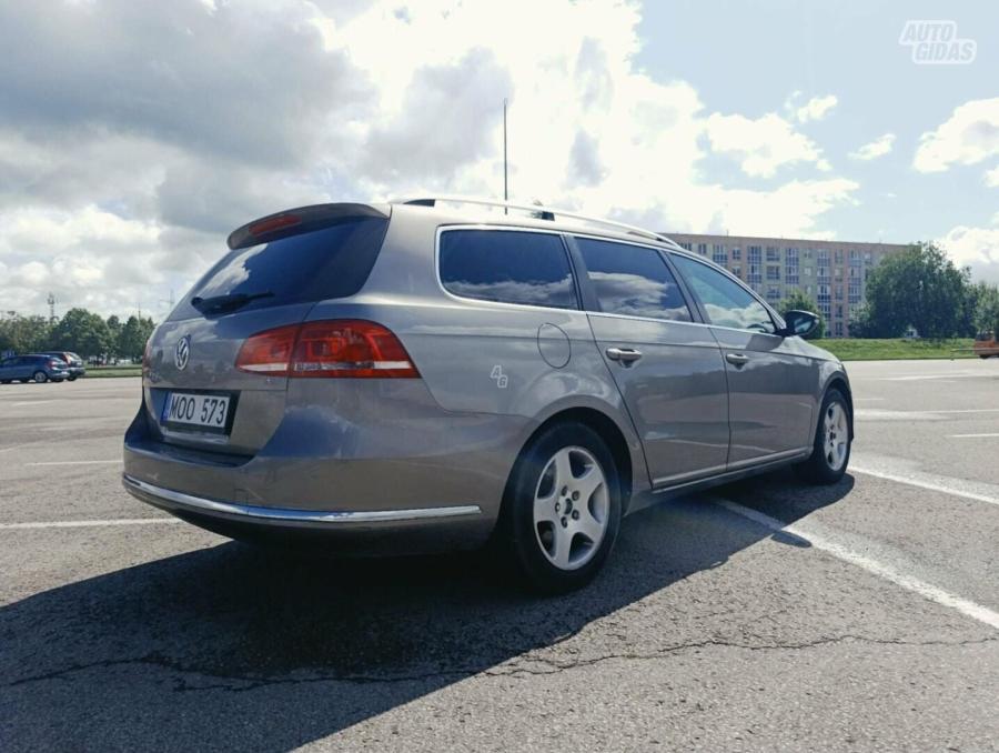 Pelēks Volkswagen Passat 2011 Telšiai, ar dzinēja tilpumu 1.40 L un nobraukumu 295 tūkst. km par 3600 €, foto 9 vietnē AUTOMOTO.COM.LV