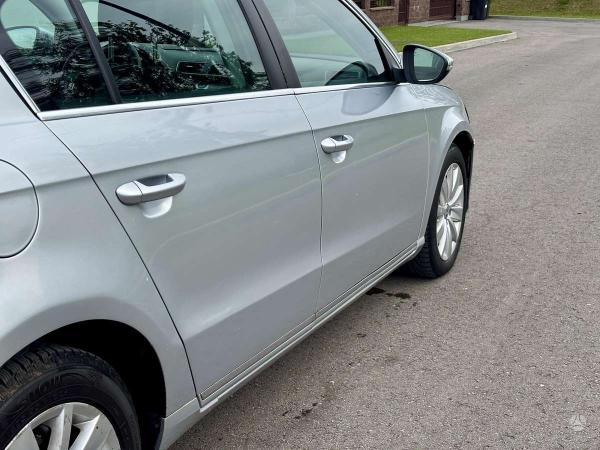 Pelēks Volkswagen Passat 2011 Viļņa, ar dzinēja tilpumu 1.97 L un nobraukumu 394 tūkst. km par 3700 €, foto 9 vietnē AUTOMOTO.COM.LV