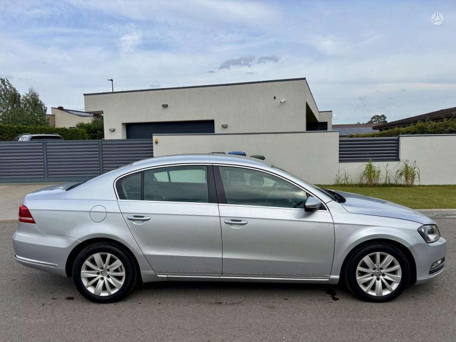 Pelēks Volkswagen Passat 2011 Viļņa, ar dzinēja tilpumu 1.97 L un nobraukumu 394 tūkst. km par 3700 €, foto 10 vietnē AUTOMOTO.COM.LV