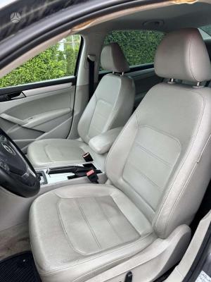 Pelēks Volkswagen Passat 2012 Viļņa, ar dzinēja tilpumu 0.00 L un nobraukumu 294 tūkst. km par 3900 €, foto 12 vietnē AUTOMOTO.COM.LV