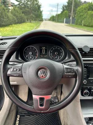 Pelēks Volkswagen Passat 2012 Viļņa, ar dzinēja tilpumu 0.00 L un nobraukumu 294 tūkst. km par 3900 €, foto 14 vietnē AUTOMOTO.COM.LV