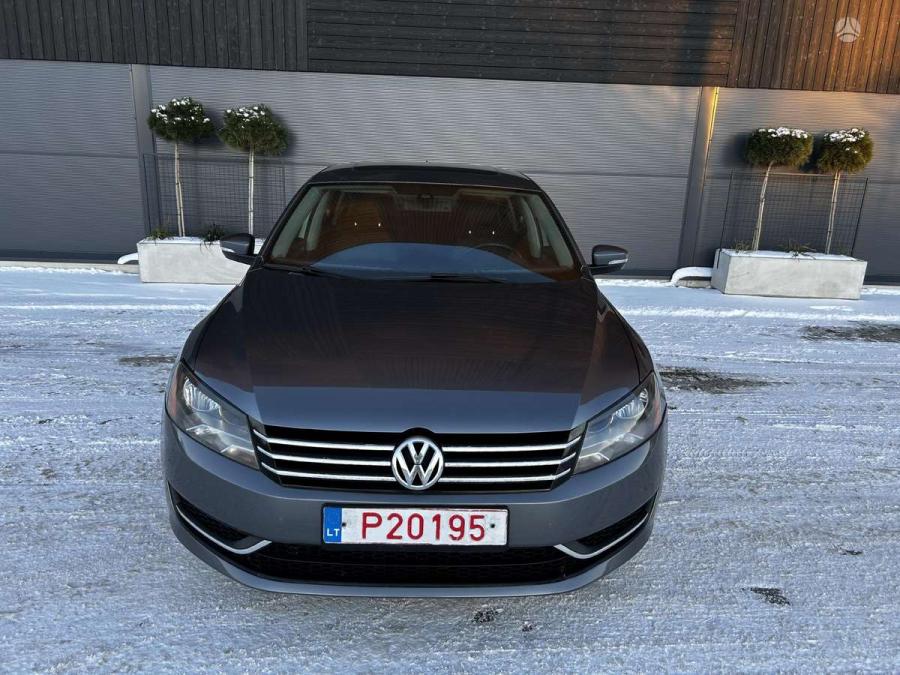 Pelēks Volkswagen Passat 2013 Šauļi, ar dzinēja tilpumu 2.50 L un nobraukumu 159 tūkst. km par 5490 €, foto 8 vietnē AUTOMOTO.COM.LV