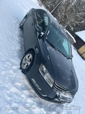 Pelēks Volkswagen Passat 2013 Tallina, ar dzinēja tilpumu 2.00 L un nobraukumu 315 tūkst. km par 3500 €, foto 4 vietnē AUTOMOTO.COM.LV