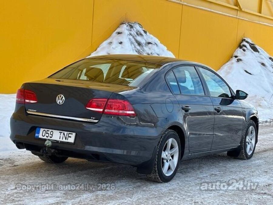 Grey Volkswagen Passat 2013 in Tartu, with an engine capacity of 1.40 L and mileage of 179 thousand km for 5950 €, photo 3 on AUTOMOTO.COM.LV