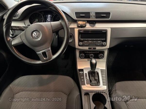 Grey Volkswagen Passat 2013 in Tallinn, with an engine capacity of 1.40 L and mileage of 179 thousand km for 5800 €, photo 10 on AUTOMOTO.COM.LV