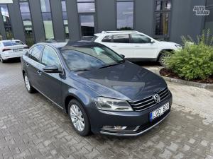 Grey Volkswagen Passat 2013 in Kaunas, with an engine capacity of 1.60 L and mileage of 260 thousand km for 4500 €, photo 3 on AUTOMOTO.COM.LV