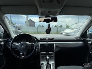 Grey Volkswagen Passat 2013 in Kaunas, with an engine capacity of 1.60 L and mileage of 260 thousand km for 4500 €, photo 7 on AUTOMOTO.COM.LV