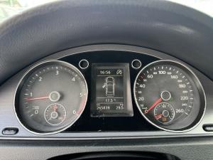 Grey Volkswagen Passat 2013 in Kaunas, with an engine capacity of 1.60 L and mileage of 260 thousand km for 4500 €, photo 10 on AUTOMOTO.COM.LV