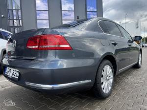 Grey Volkswagen Passat 2013 in Kaunas, with an engine capacity of 1.60 L and mileage of 260 thousand km for 4500 €, photo 18 on AUTOMOTO.COM.LV