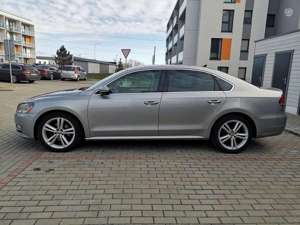Grey Volkswagen Passat 2013 in Klaipeda, with an engine capacity of 3.60 L and mileage of 212 thousand km for 4900 €, photo 8 on AUTOMOTO.COM.LV