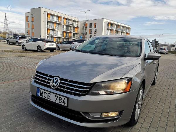 Grey Volkswagen Passat 2013 in Klaipeda, with an engine capacity of 3.60 L and mileage of 212 thousand km for 4900 €, photo 10 on AUTOMOTO.COM.LV