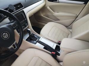 Grey Volkswagen Passat 2013 in Klaipeda, with an engine capacity of 3.60 L and mileage of 212 thousand km for 4900 €, photo 17 on AUTOMOTO.COM.LV