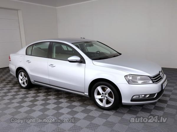 Grey Volkswagen Passat 2013 in Tallinn, with an engine capacity of 1.40 L and mileage of 189 thousand km for 4499 €, photo 1 on AUTOMOTO.COM.LV