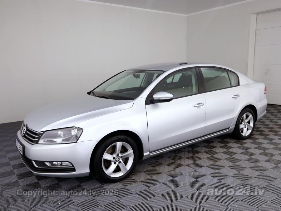 Pelēks Volkswagen Passat 2013 Tallina, ar dzinēja tilpumu 1.40 L un nobraukumu 189 tūkst. km par 4499 €, foto 3 vietnē AUTOMOTO.COM.LV