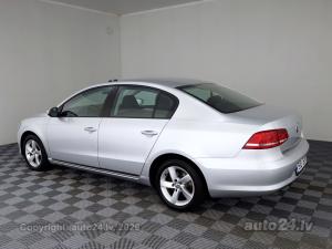 Pelēks Volkswagen Passat 2013 Tallina, ar dzinēja tilpumu 1.40 L un nobraukumu 189 tūkst. km par 4499 €, foto 5 vietnē AUTOMOTO.COM.LV