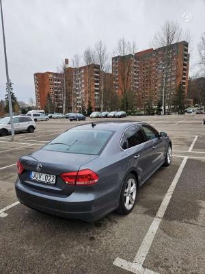 Grey Volkswagen Passat 2014 in Vilnius, with an engine capacity of 2.00 L and mileage of 210 thousand km for 6000 €, photo 6 on AUTOMOTO.COM.LV