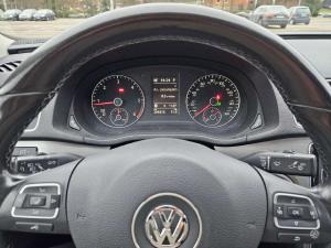 Grey Volkswagen Passat 2014 in Vilnius, with an engine capacity of 2.00 L and mileage of 210 thousand km for 6000 €, photo 16 on AUTOMOTO.COM.LV