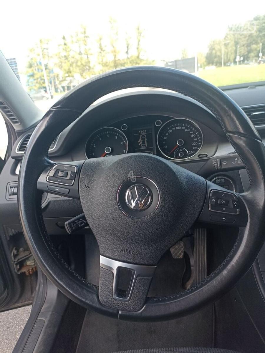 Grey Volkswagen Passat 2014 in Vilnius, with an engine capacity of 1.40 L and mileage of 157 thousand km for 5500 €, photo 10 on AUTOMOTO.COM.LV