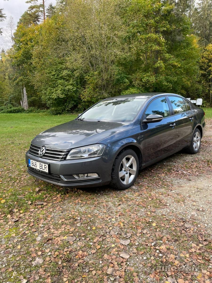 Grey Volkswagen Passat 2014 in Tallinn, with an engine capacity of 1.40 L and mileage of 228 thousand km for 5500 €, photo 1 on AUTOMOTO.COM.LV