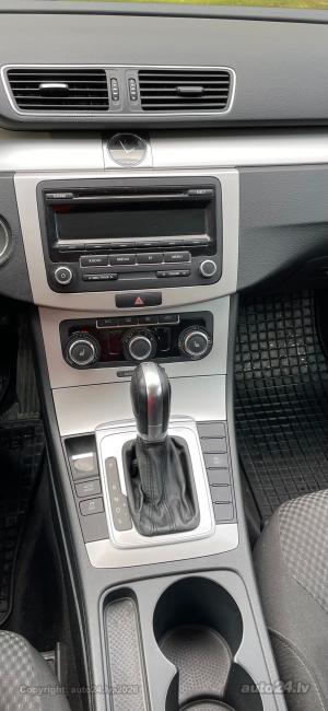 Grey Volkswagen Passat 2014 in Tallinn, with an engine capacity of 1.40 L and mileage of 228 thousand km for 5500 €, photo 14 on AUTOMOTO.COM.LV