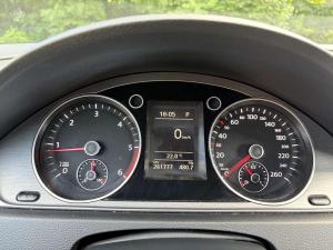 Pelēks Volkswagen Passat 2014 Viļņa, ar dzinēja tilpumu 1.97 L un nobraukumu 261 tūkst. km par 5300 €, foto 9 vietnē AUTOMOTO.COM.LV