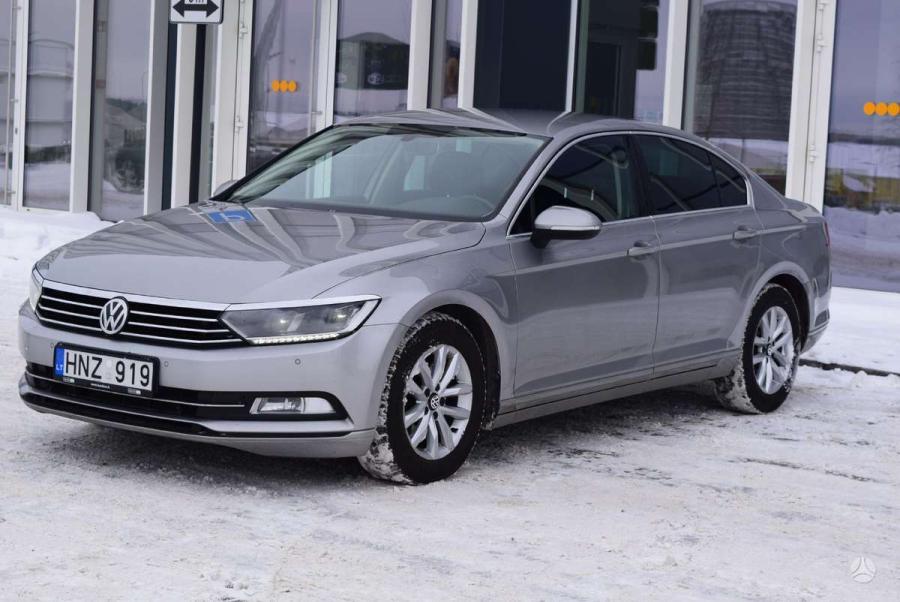 Pelēks Volkswagen Passat 2015 Viļņa, ar dzinēja tilpumu 1.97 L un nobraukumu 342 tūkst. km par 8300 €, foto 1 vietnē AUTOMOTO.COM.LV