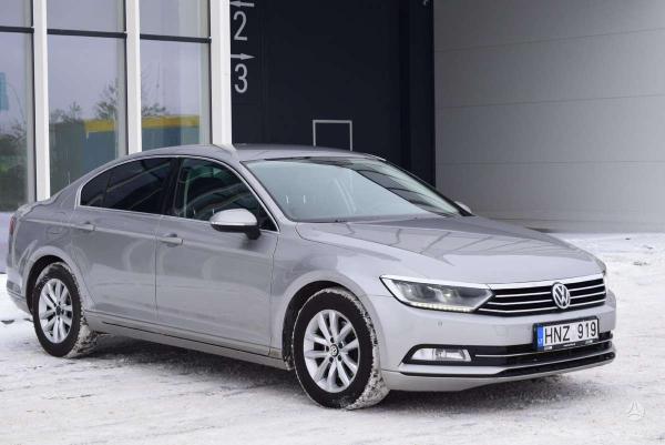 Grey Volkswagen Passat 2015 in Vilnius, with an engine capacity of 1.97 L and mileage of 342 thousand km for 8300 €, photo 3 on AUTOMOTO.COM.LV